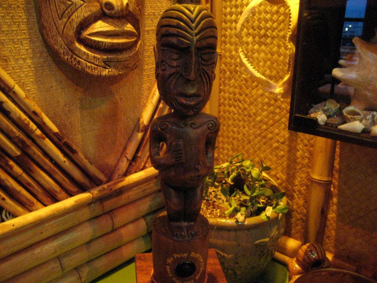 The Tonga Lei Room at The Beachcomber Malibu | The Tiki Chick