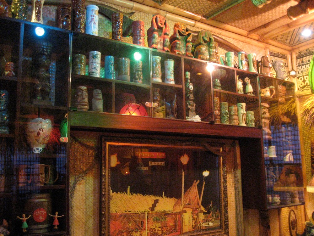 The Tonga Lei Room at The Beachcomber Malibu | The Tiki Chick